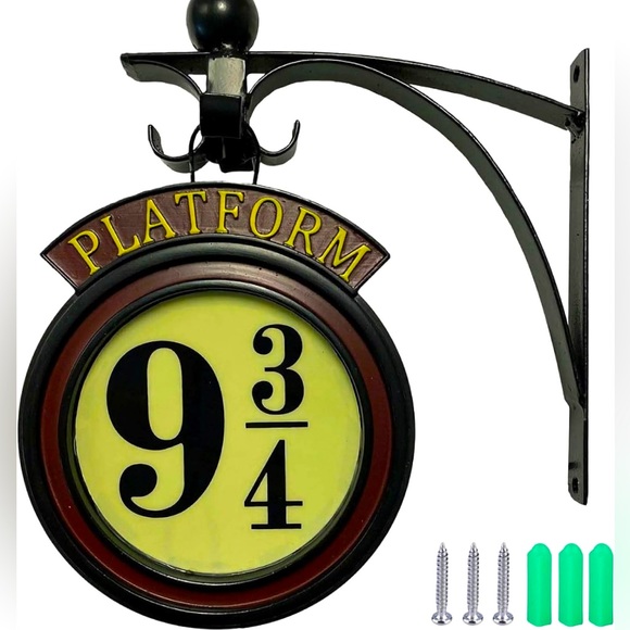 Wizarding World Of Harry Potter | Wall Decor | Hanging Nine And ...